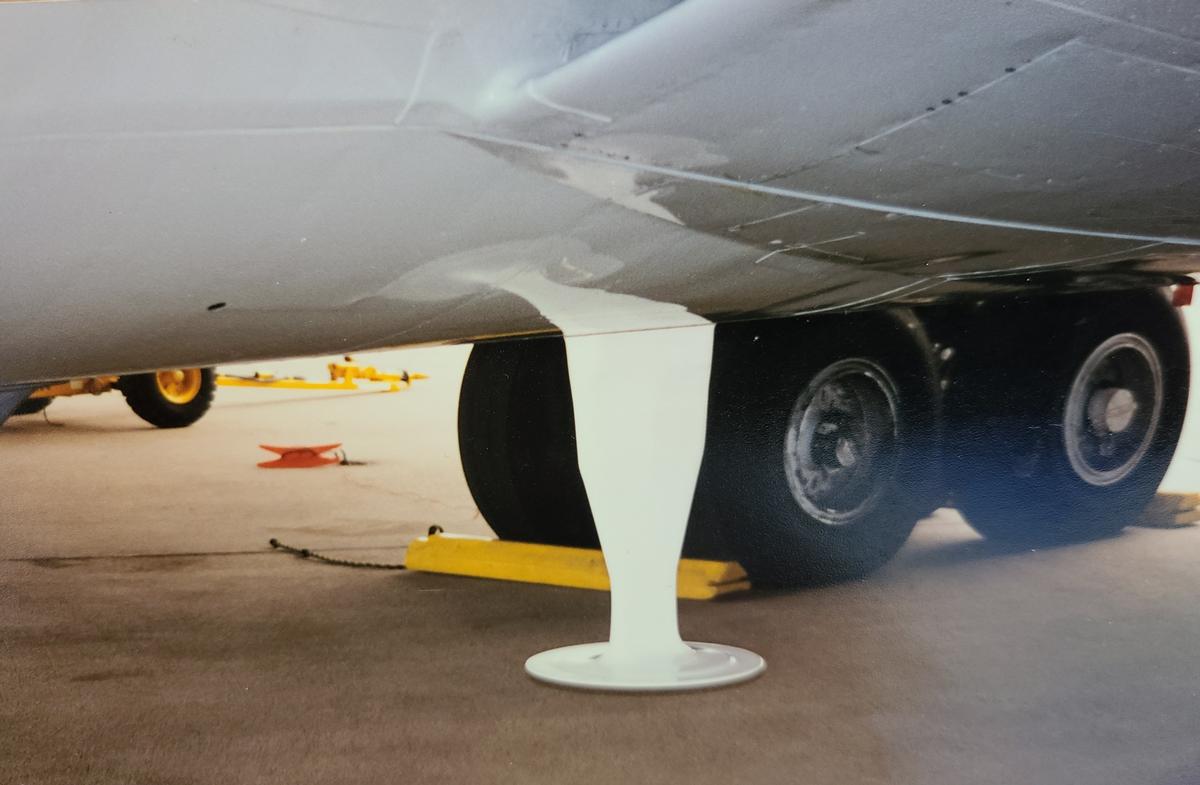 Aircraft Blade Antenna (HF/VHF)